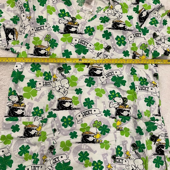 Peanuts | Tops | Peanuts Green And Black Clover Print Scrub Top | Poshmark
